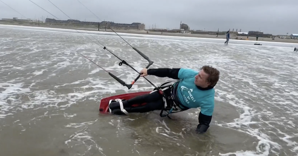 Willem Hooft wil anderen leren zitkitesurfen! | Uniek Sporten