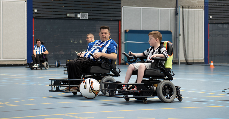 Het Scorebord: N.E.C wint eerste Powerchairvoetbal competi...