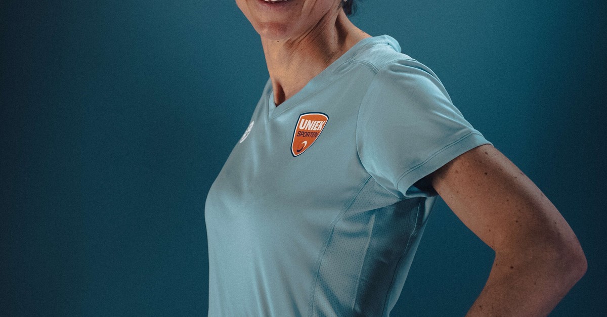 Esther | Trainer Uniek Sporten Thuis | Kom in beweging!